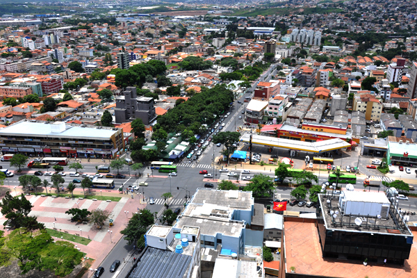 Vale tudo pelo poder em Contagem