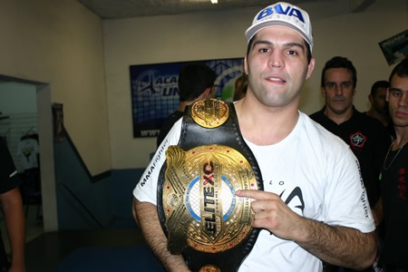 Murilo Ninja Rua faz seminário de MMA em Contagem